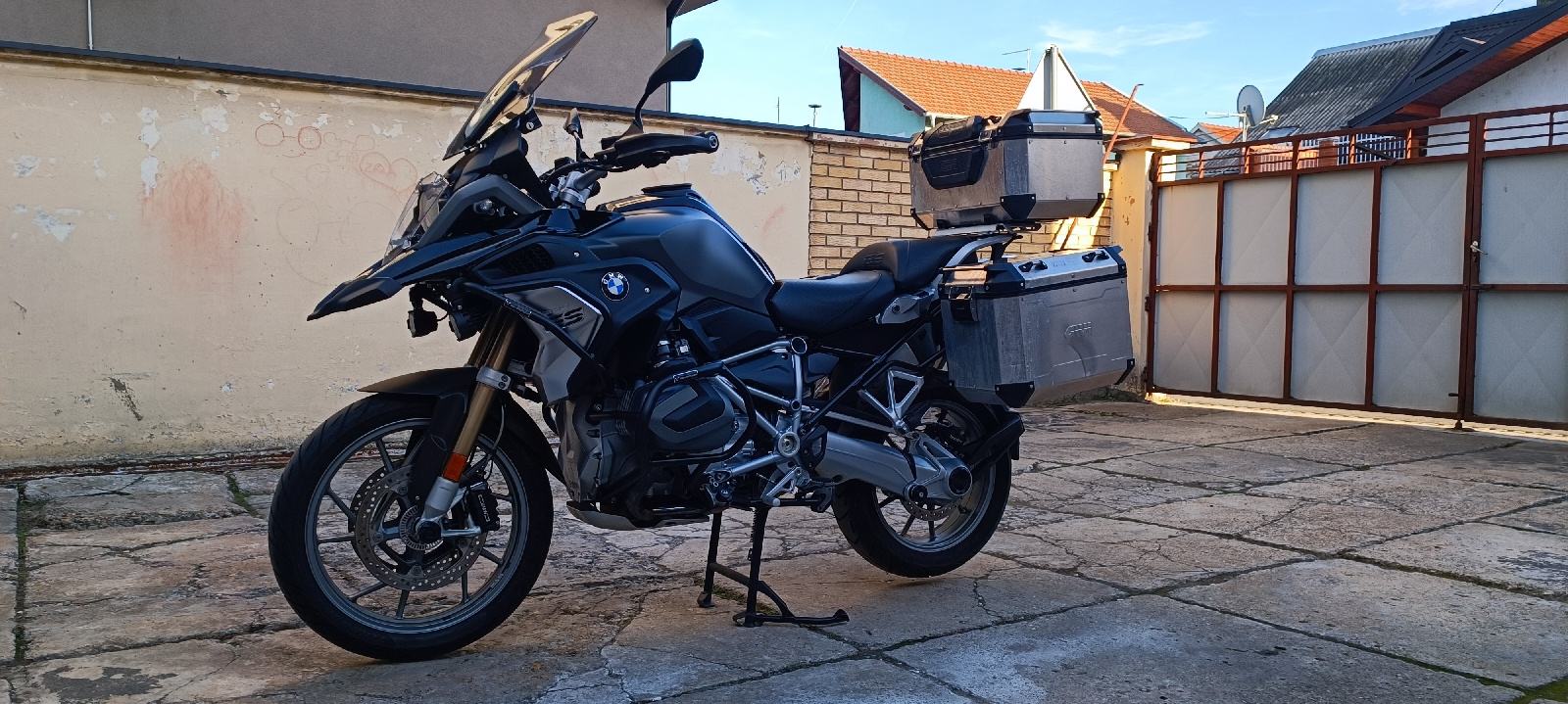 BMW R1250GS 1254 cm3, 2019 god.