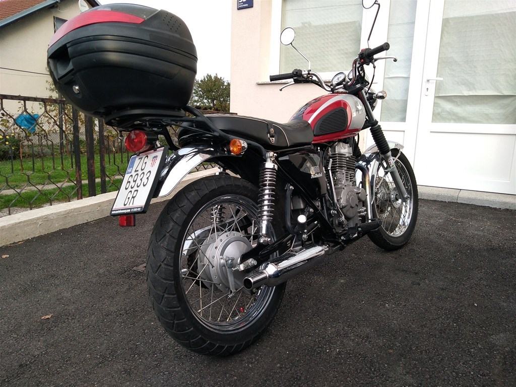 Mash 400 397 cm3, 2016 god.