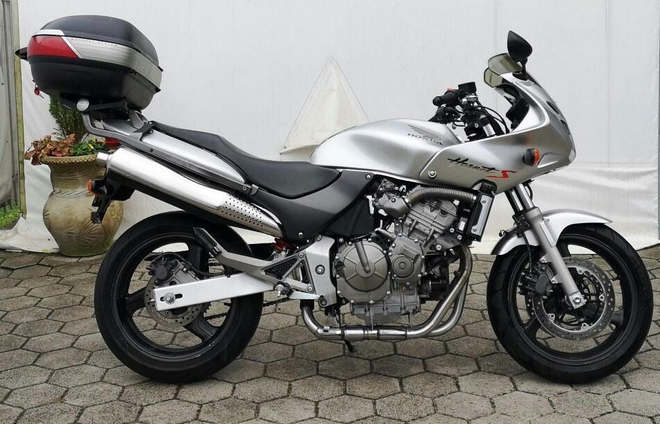 Honda CB 600S HORNET 600 cm3, 2000 god.