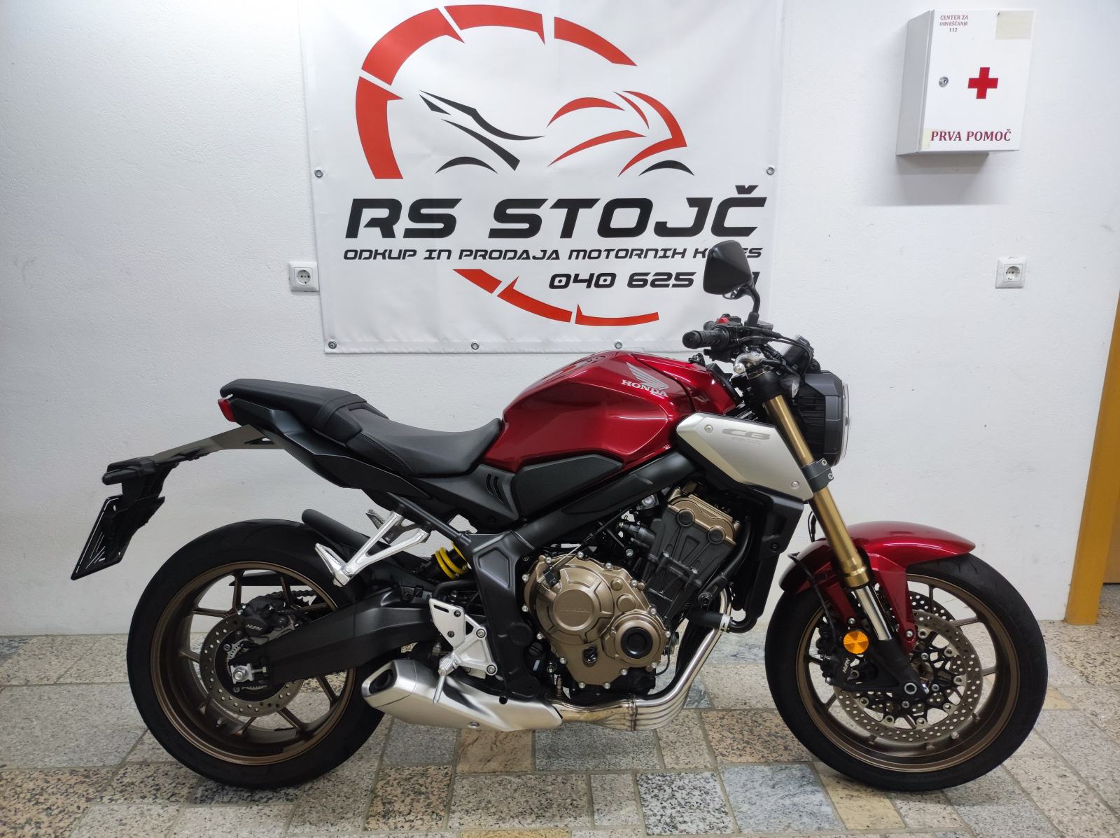Honda CB 650 RA ABS TC TOP STANJE KO NOVO 649 cm3, 2021 god.