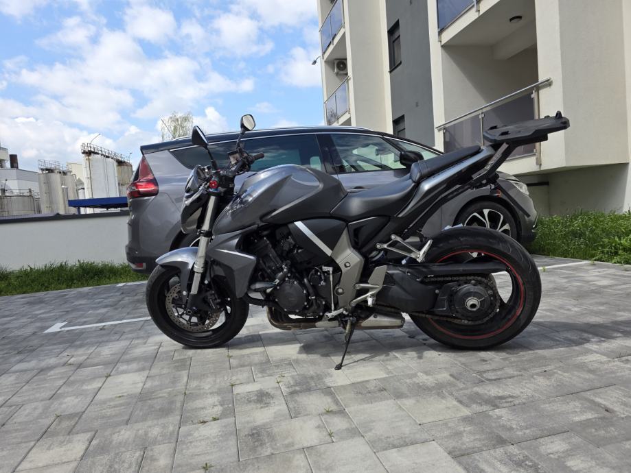 Honda CB1000R 1000 cm3, 2009 god.