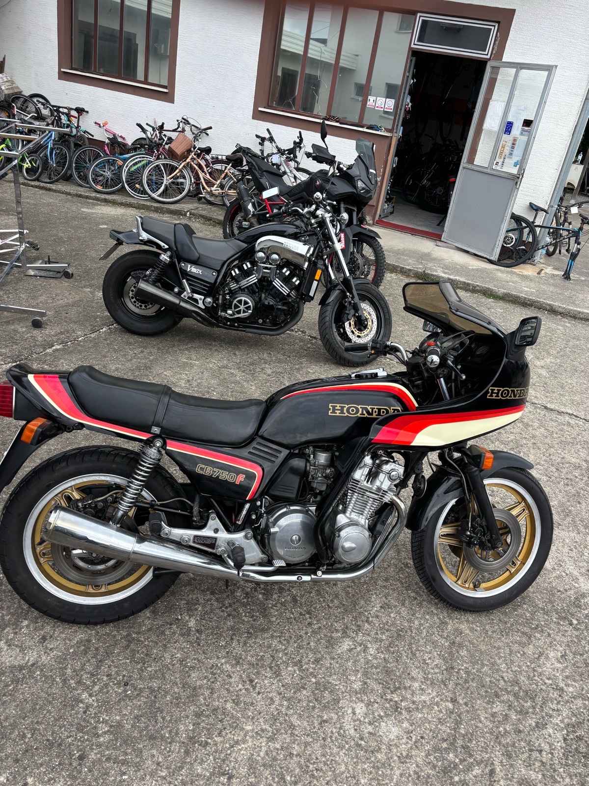 Honda CB750 F Boldor 743 cm3, 1985 god.