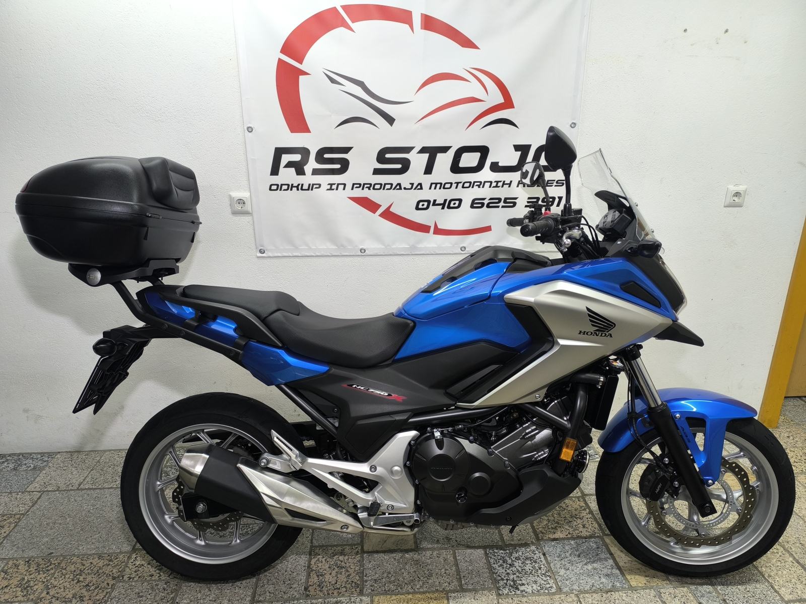 Honda NC 750 XA ABS TC SAMO 7059 KM TOP STANJE KAO NOVA 745 cm3, 2018 god.