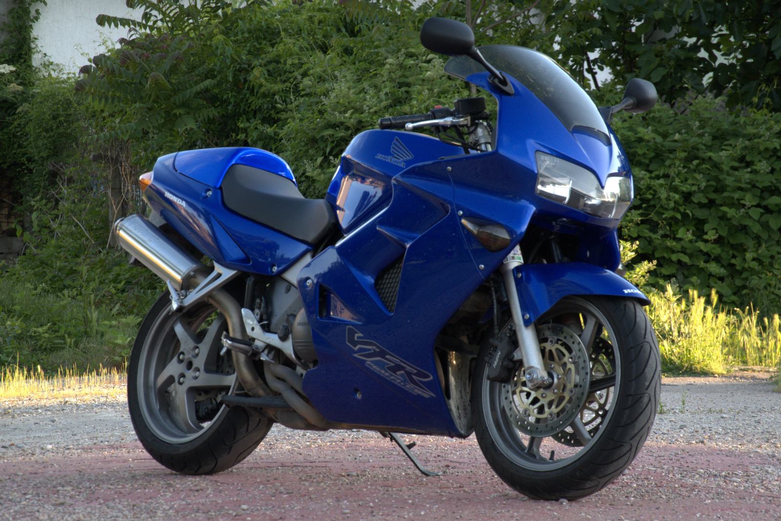 Honda VFR 800 RC46, 2001 god.