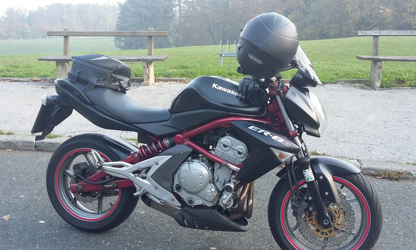 Kawasaki ER6N 649 cm3, 2005 god.