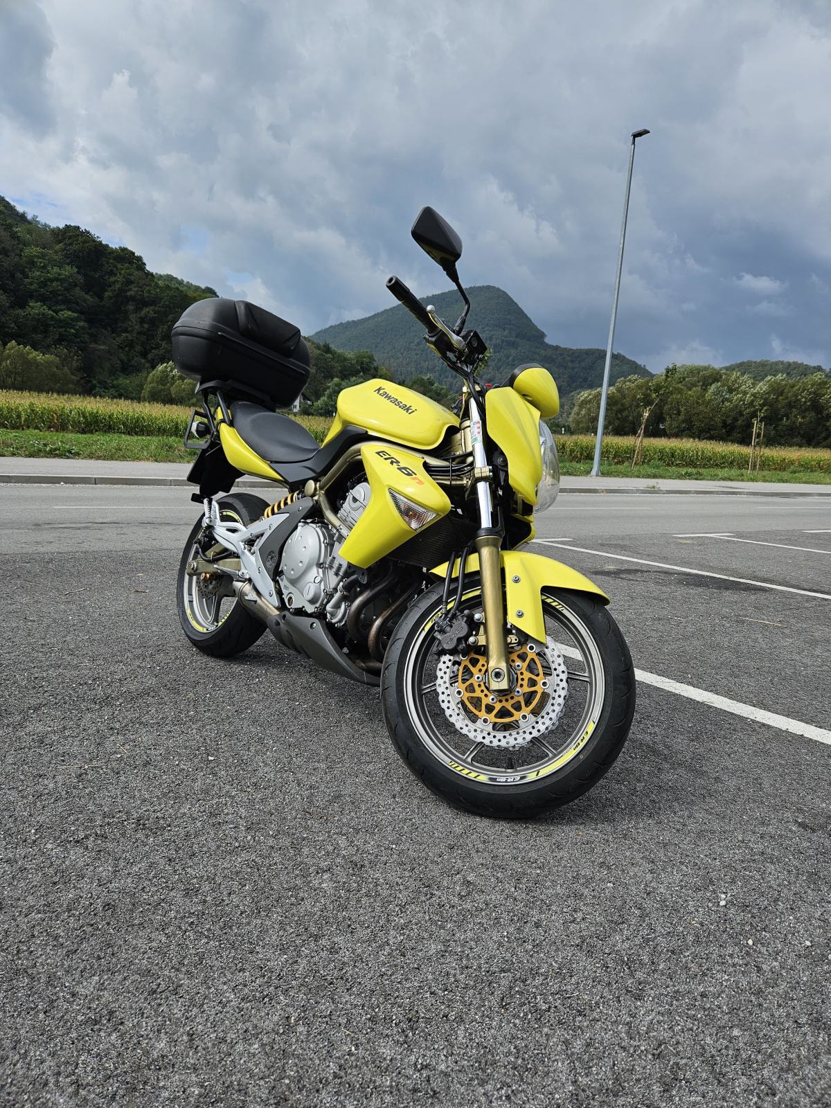 Kawasaki ER6n 649 cm3, 2007 god.