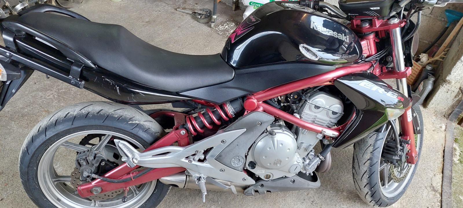 Kawasaki Er6n 650 cm3, 2007 god.