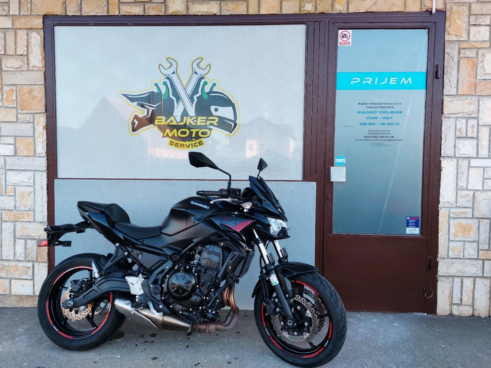 Kawasaki Z650 650 cm3, 2021 god.
