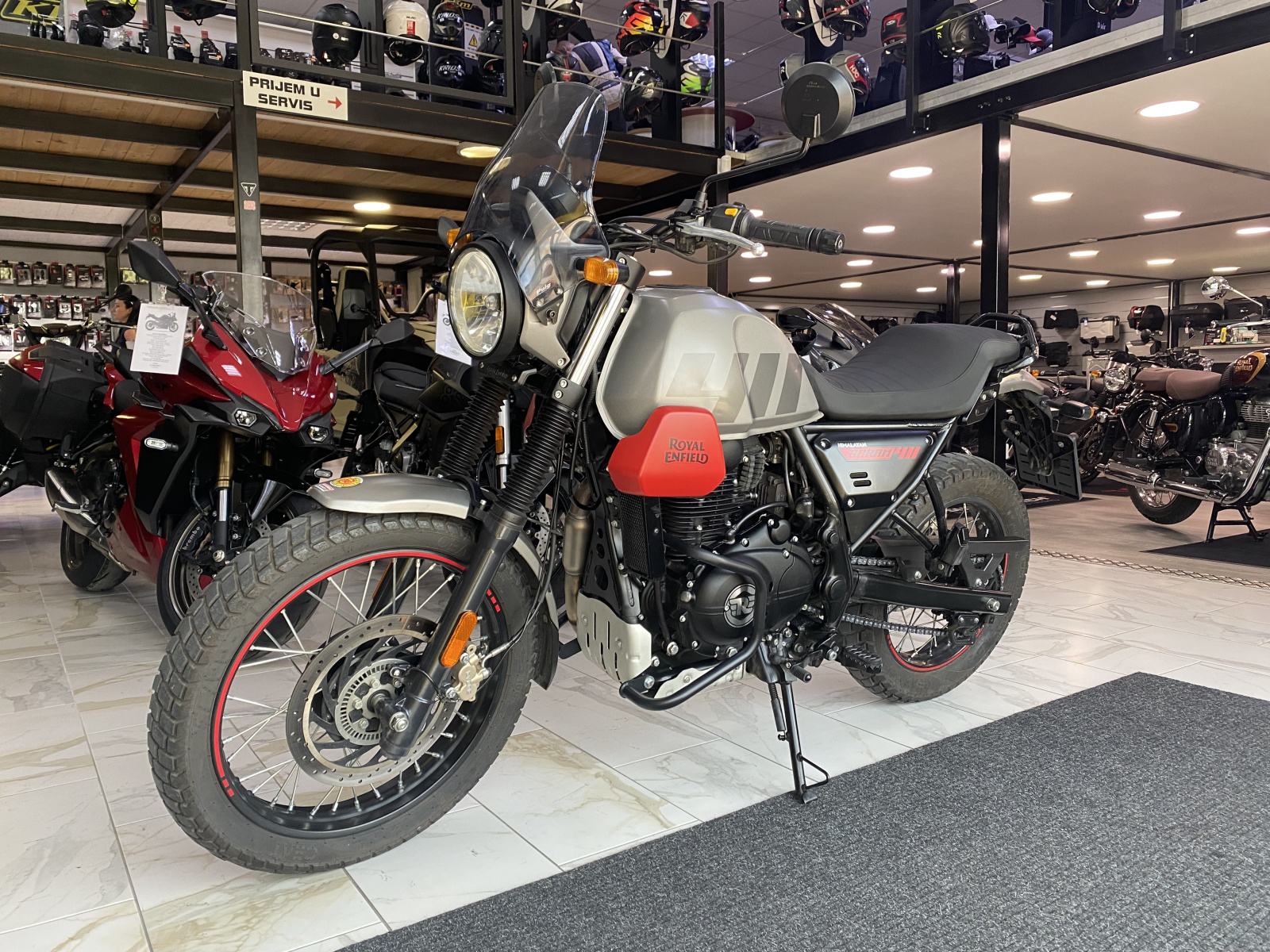 Royal Enfield Scram 411 411 cm3, 2023 god.