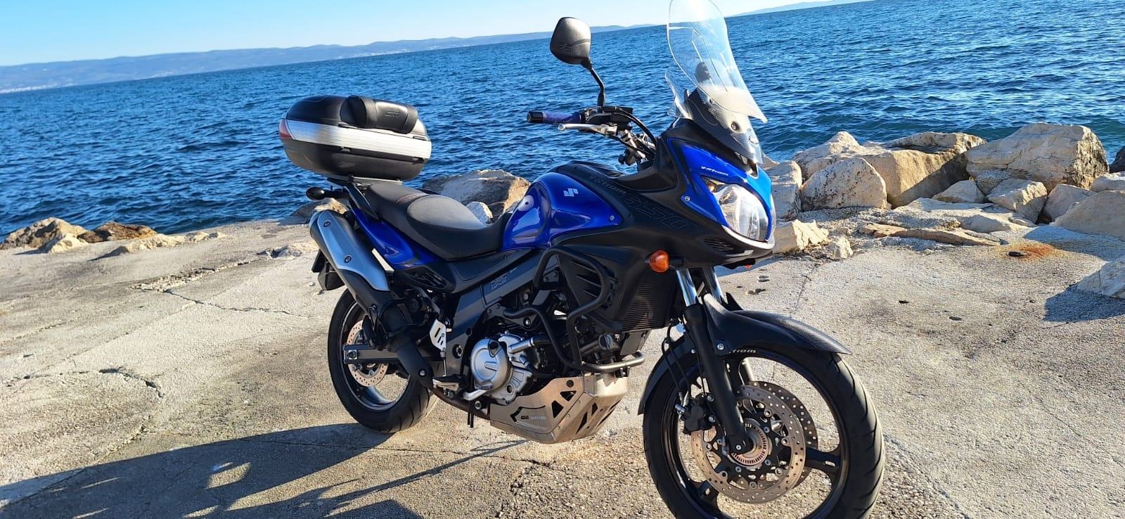 Suzuki DL 650V STROM ABS 645 cm3, 2015 god.