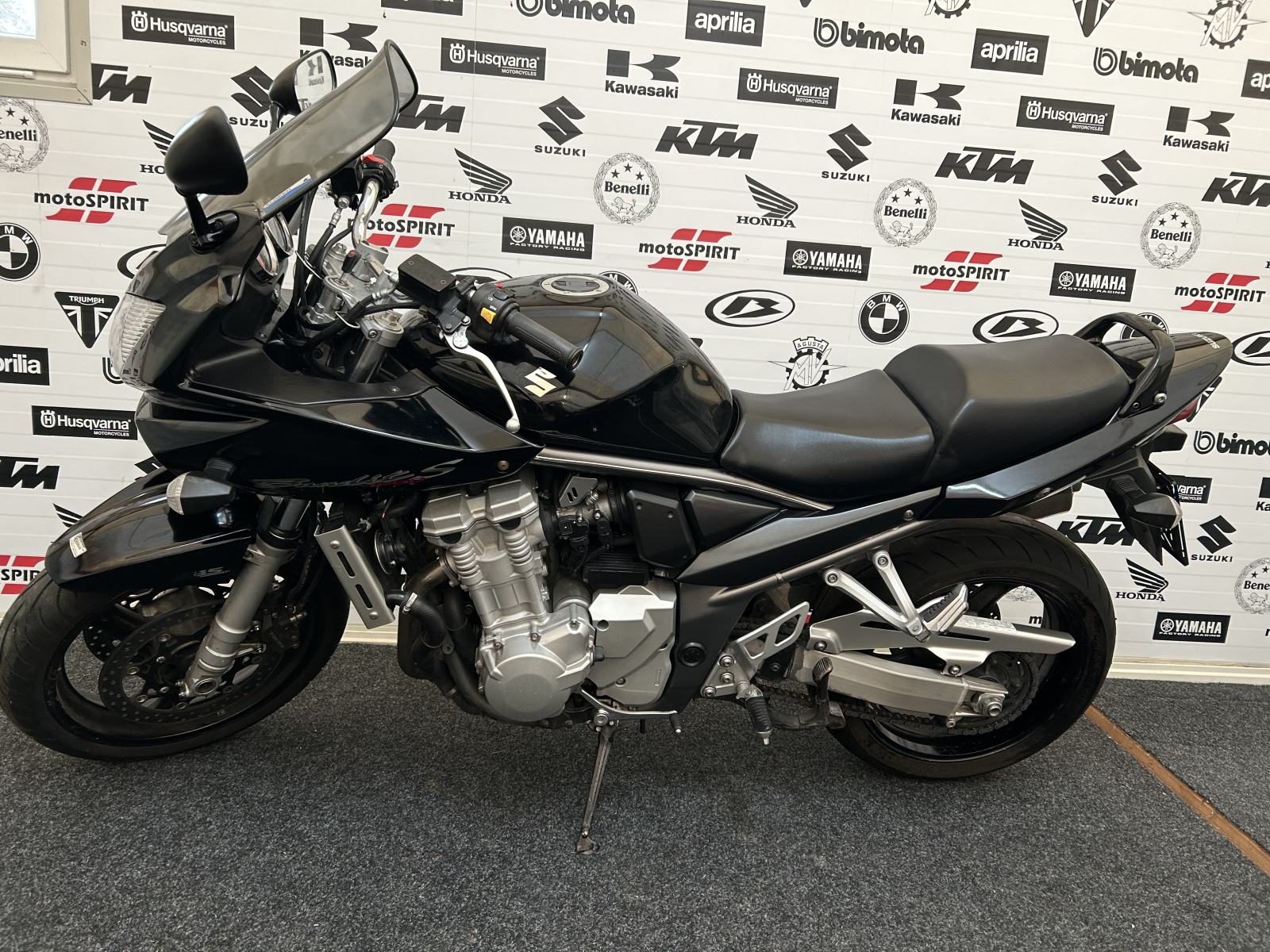 Suzuki GSF 1250S BANDIT 1254 cm3, 2009 god.