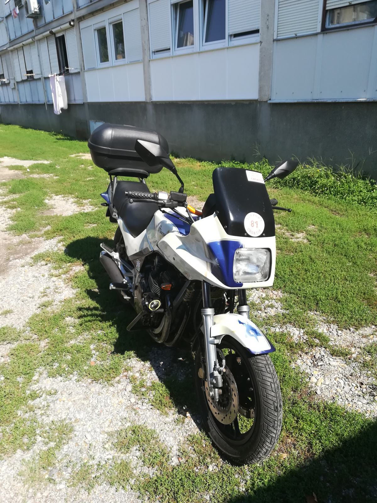 Suzuki Gsx 500 es 498 cm3, 1987 god.