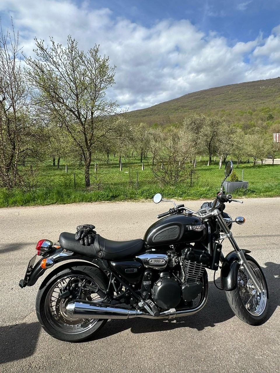 Triumph Legend 900TT - Reg.do 03/2026, 2001 god.