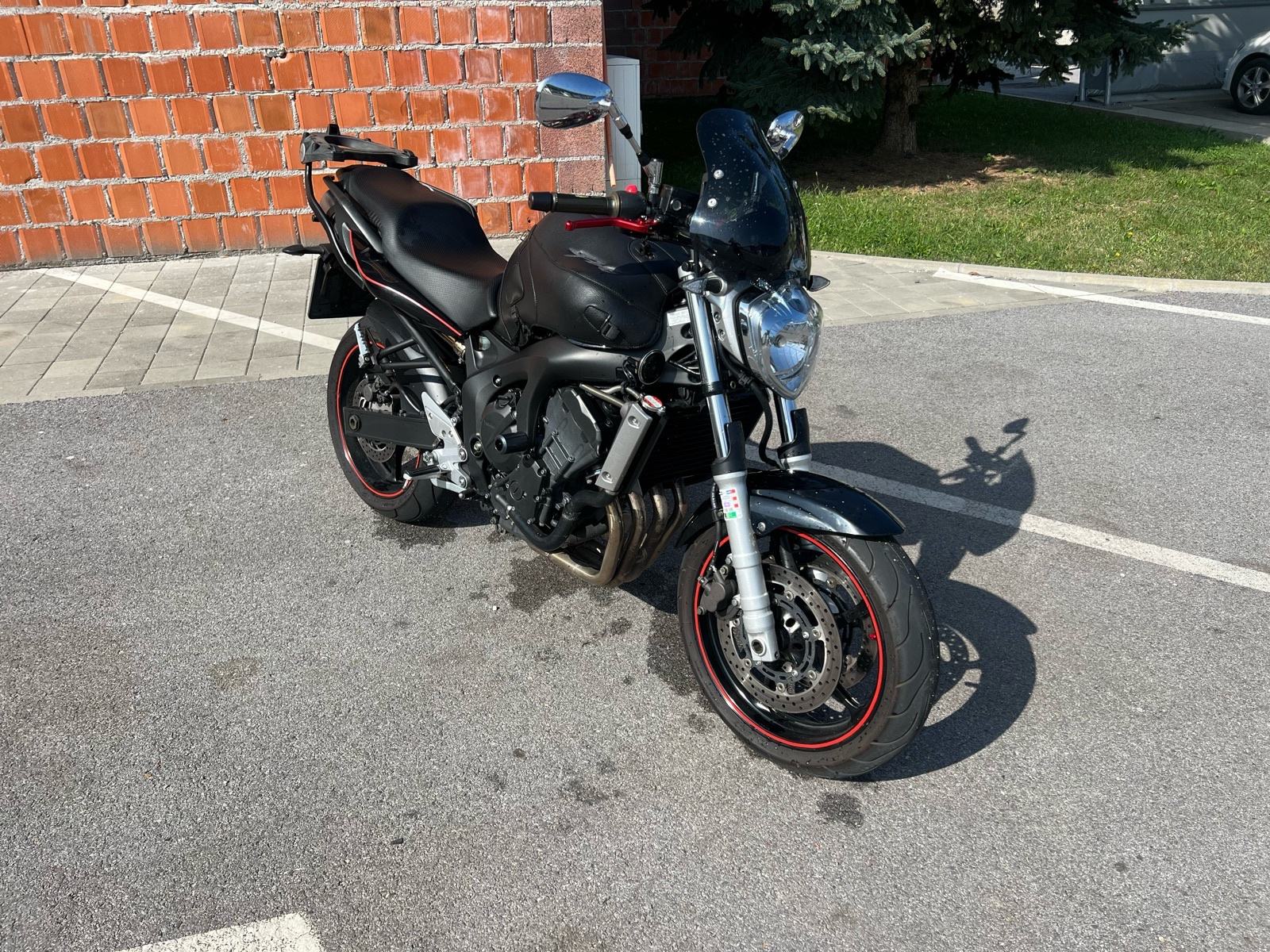 Yamaha Fz6n 600 cm3, 2006 god.