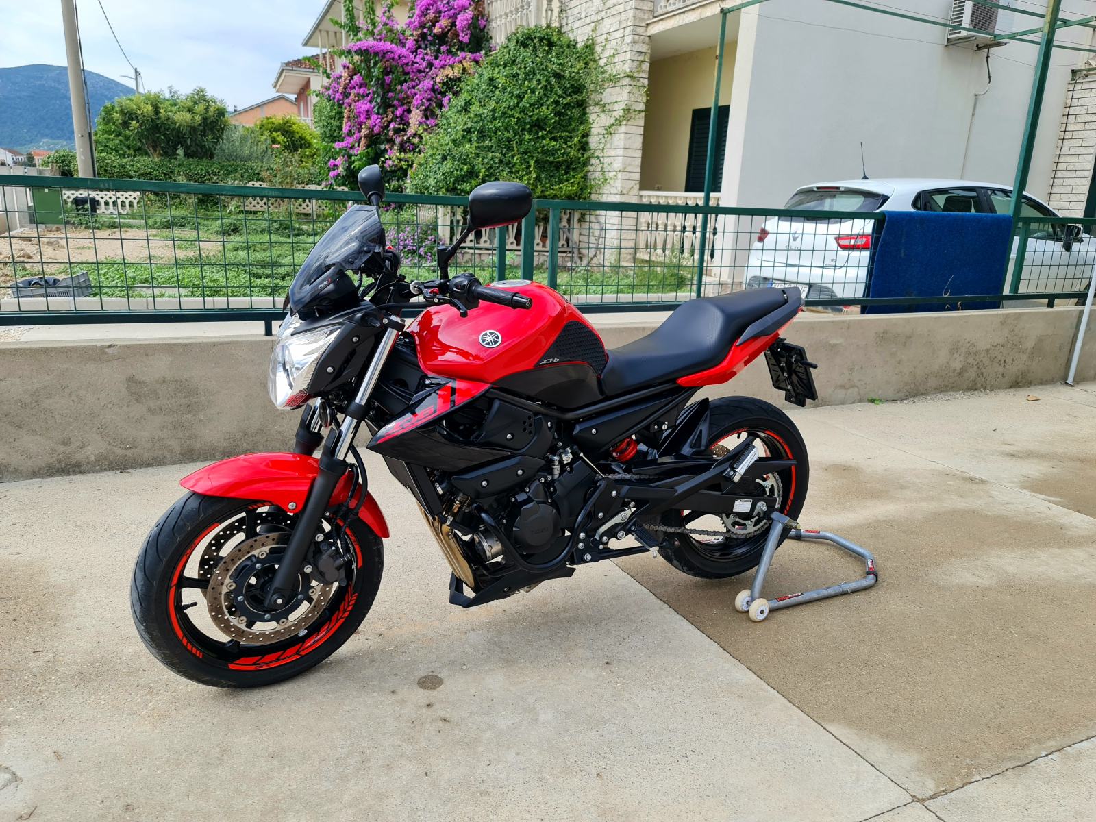 Yamaha Xj6n 600 cm3, 2012 god.