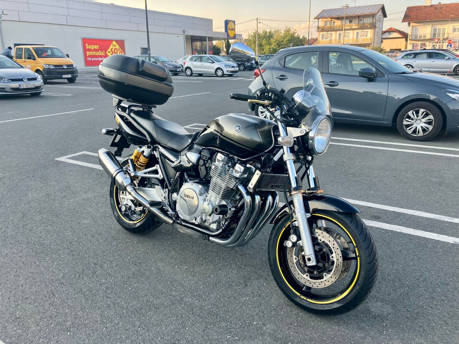 Yamaha XJR 1300 1300 cm3, zamjena, 2009 god.