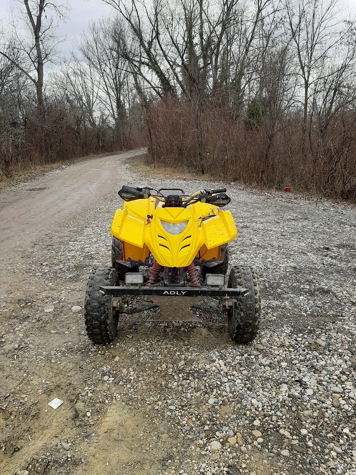 ADLY 300 s 300 cm3, 2004 god.