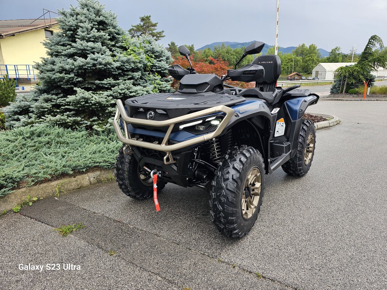 BRP BRP CAN AM OUTLANDER MAX 1000R LIMITED 1000 cm3, 2025 god.