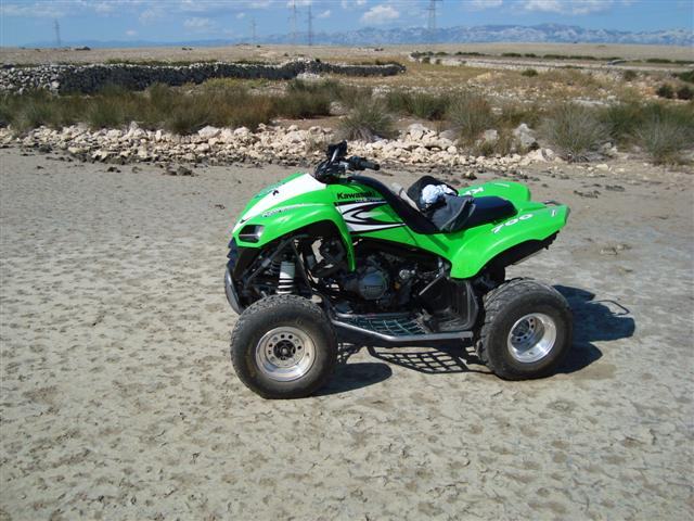 Kawasaki kfx 700 700 cm3, 2008 god.