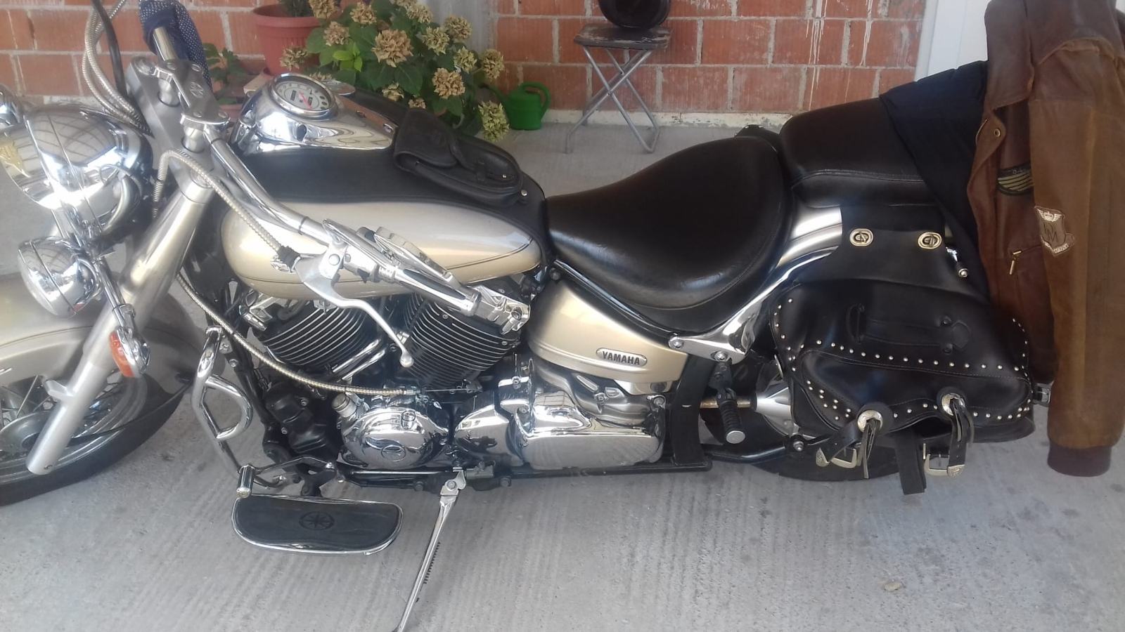 Yamaha XVS,650 Drag Star 649 cm3, 2004 god.