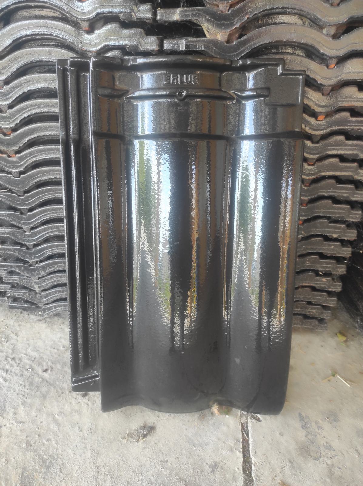 Crijep ERLUS forma Engoba dijamant crna