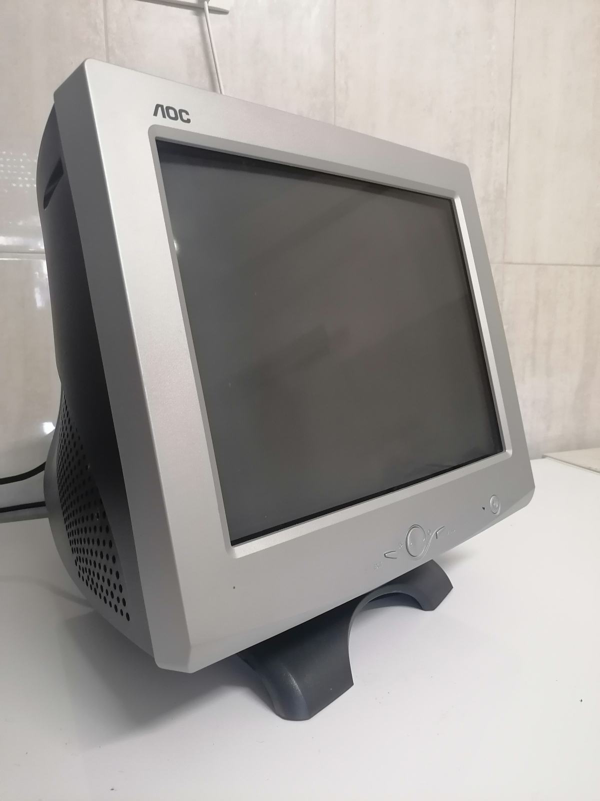 Aoc monitor Ft720