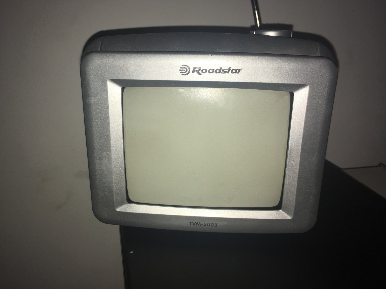Mini CRT TV, monitor 6 i radio u jednom