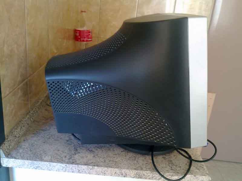 Samsung SyncMaster 753 DFX -CRT - 17