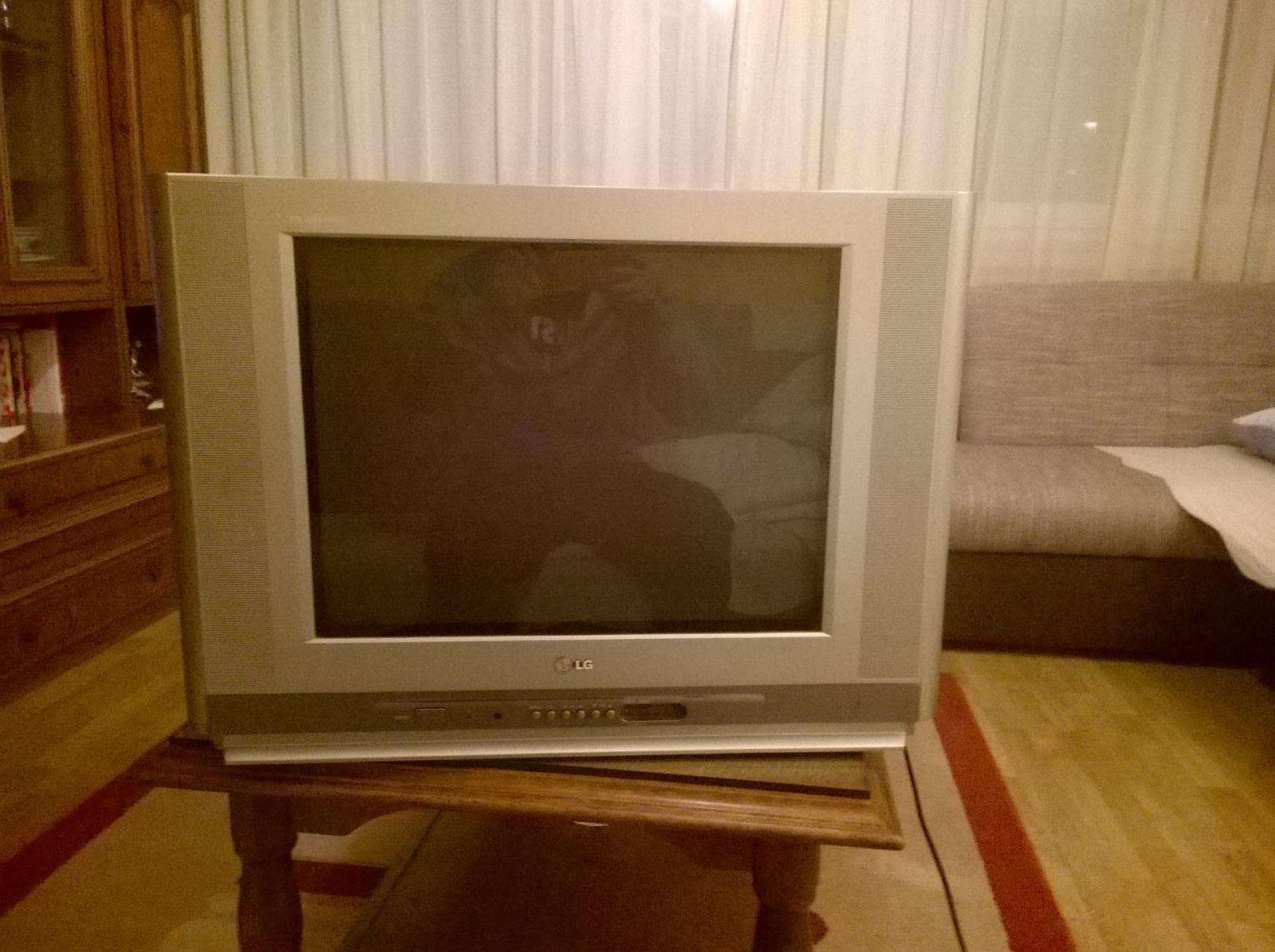 LG CRT TV RE-21fb50mx