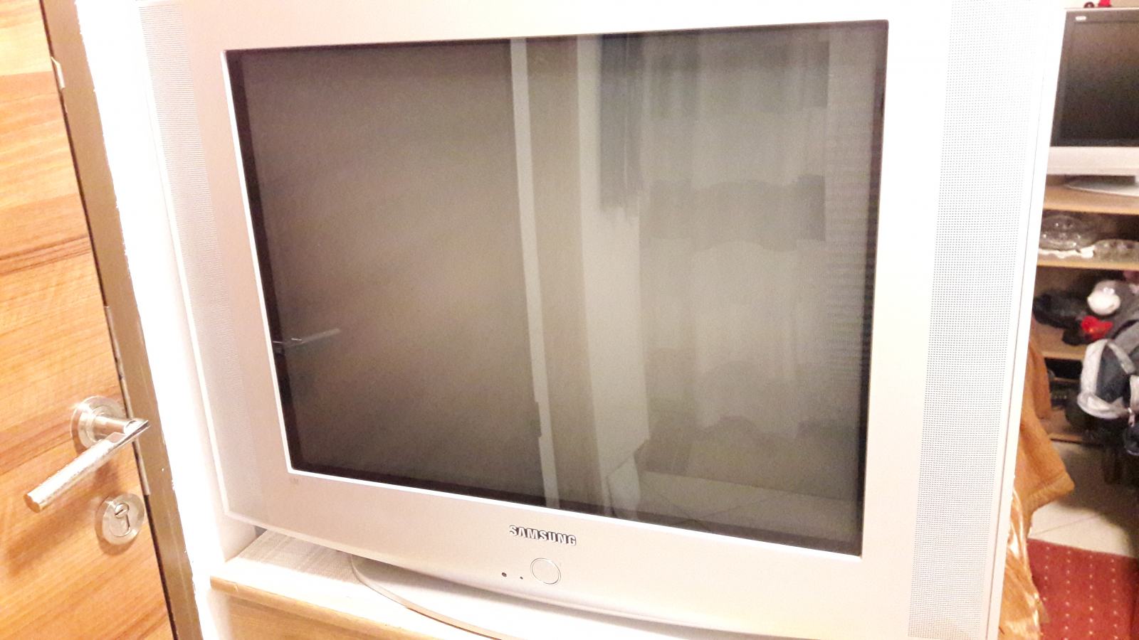 Samsung slim crt tv