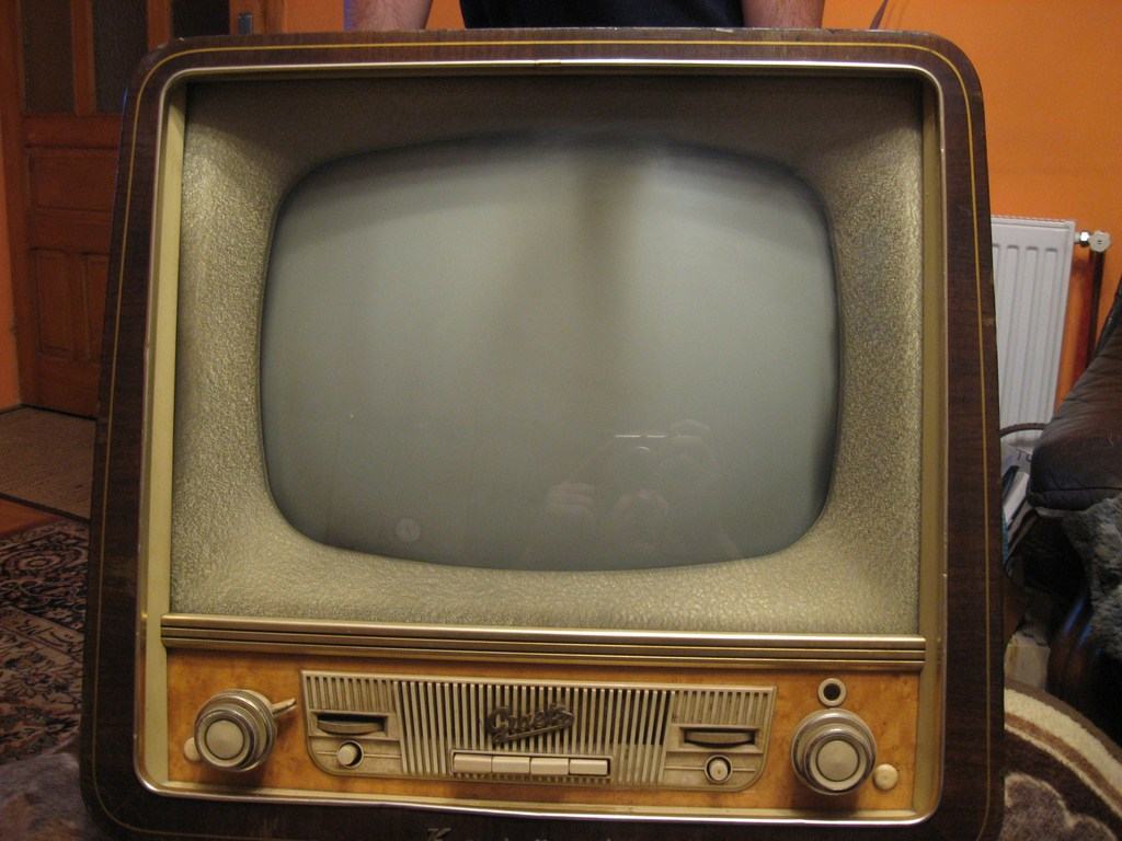 Televizor stari Graetz Kornnet F37