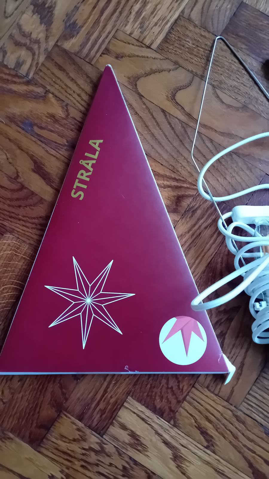 2 Ikea Strala zvijezde