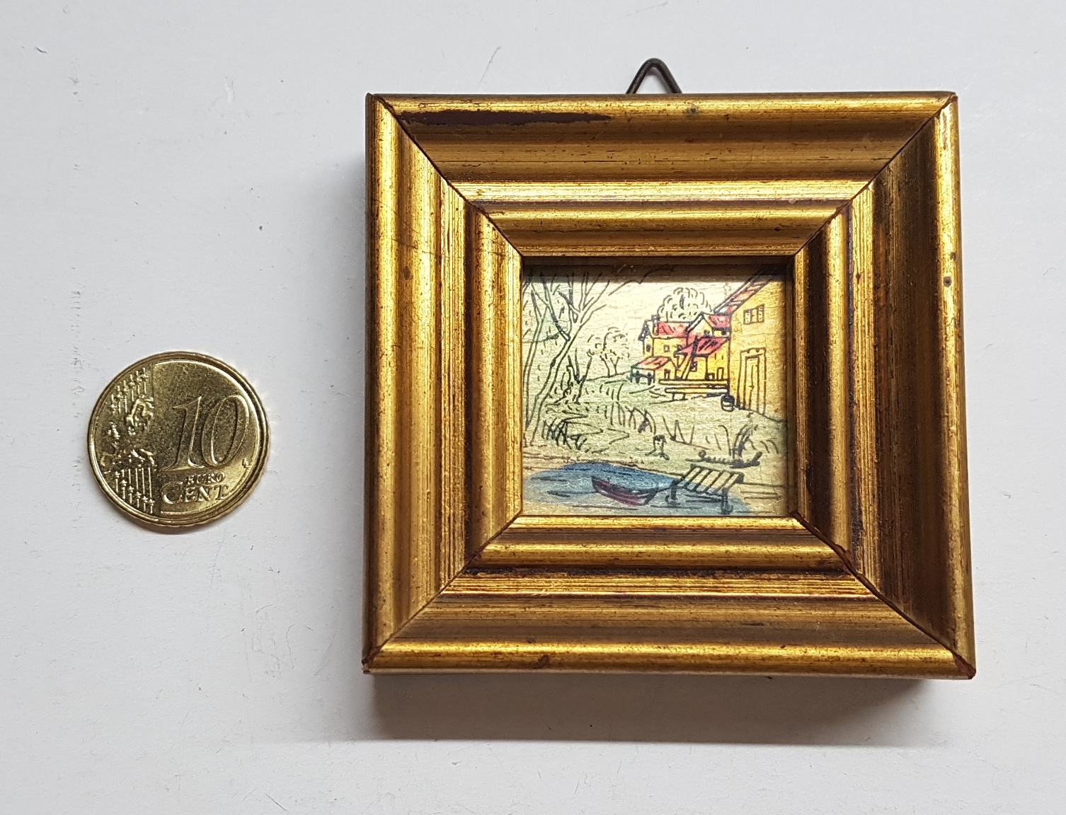 MALA MINI ZIDNA DRVENA STARA SLIKA