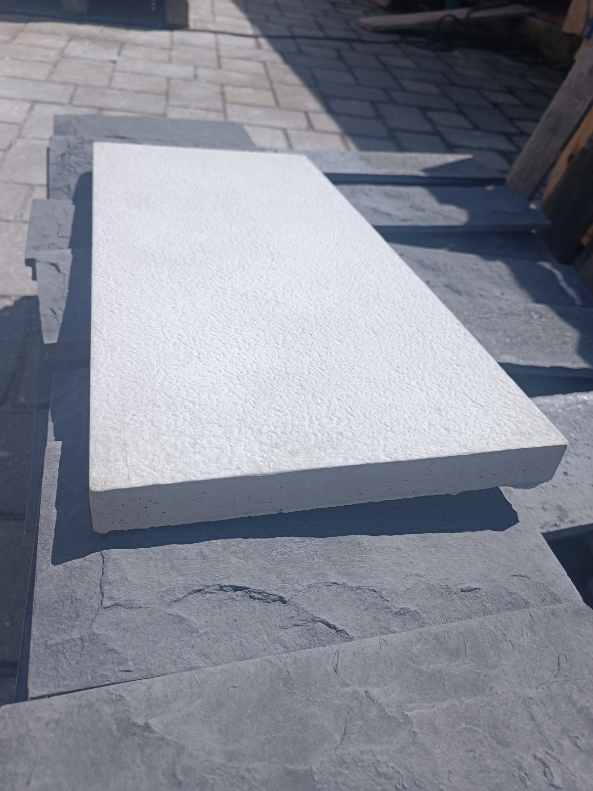 Okapnica kamen za zid 27cm