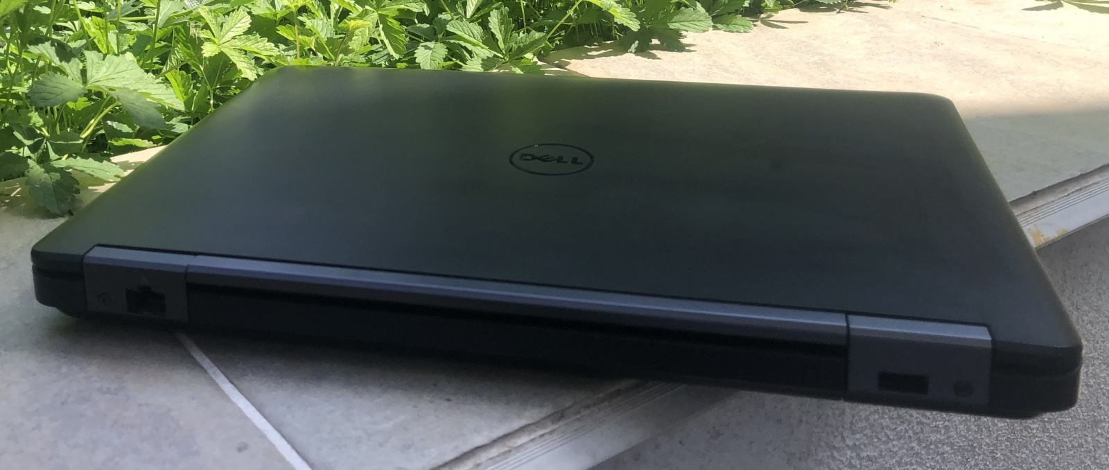 Dell latitude i5-4300 6gb 256 gb ssd 2xgraf. Nvidia GT720m 2GB WIN