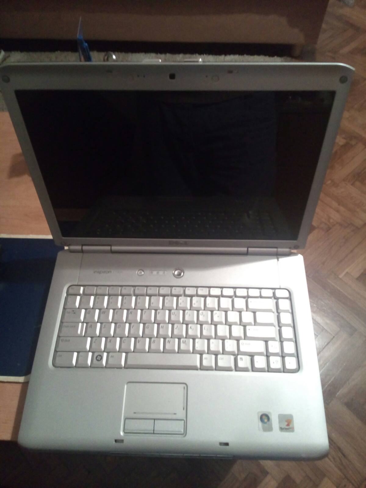 Dell Inspiron 1521 (AMD Turion 64 X2 Dual Core TL-58, 100GB HDD, 3GB