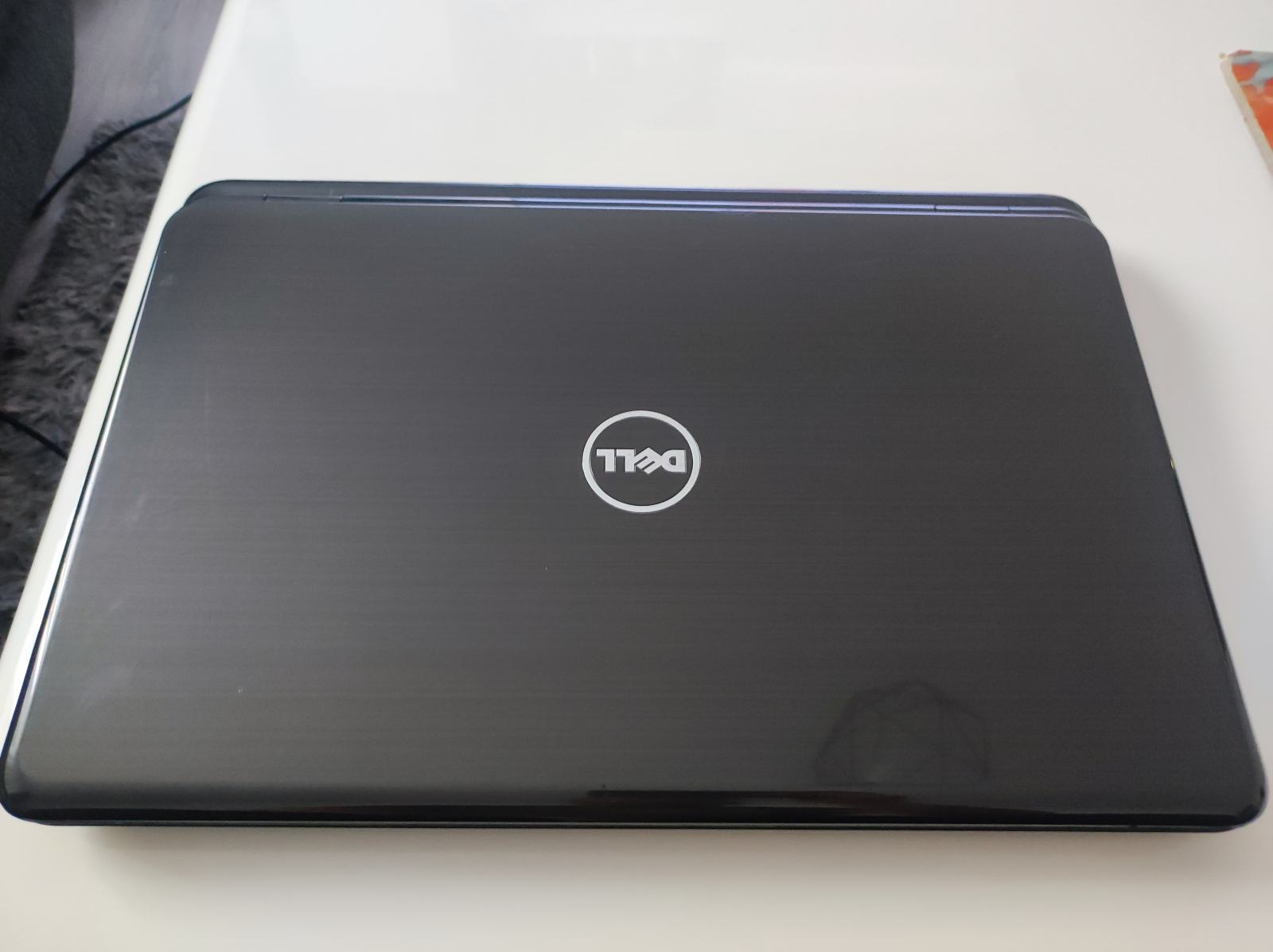 DELL Inspiron N7110