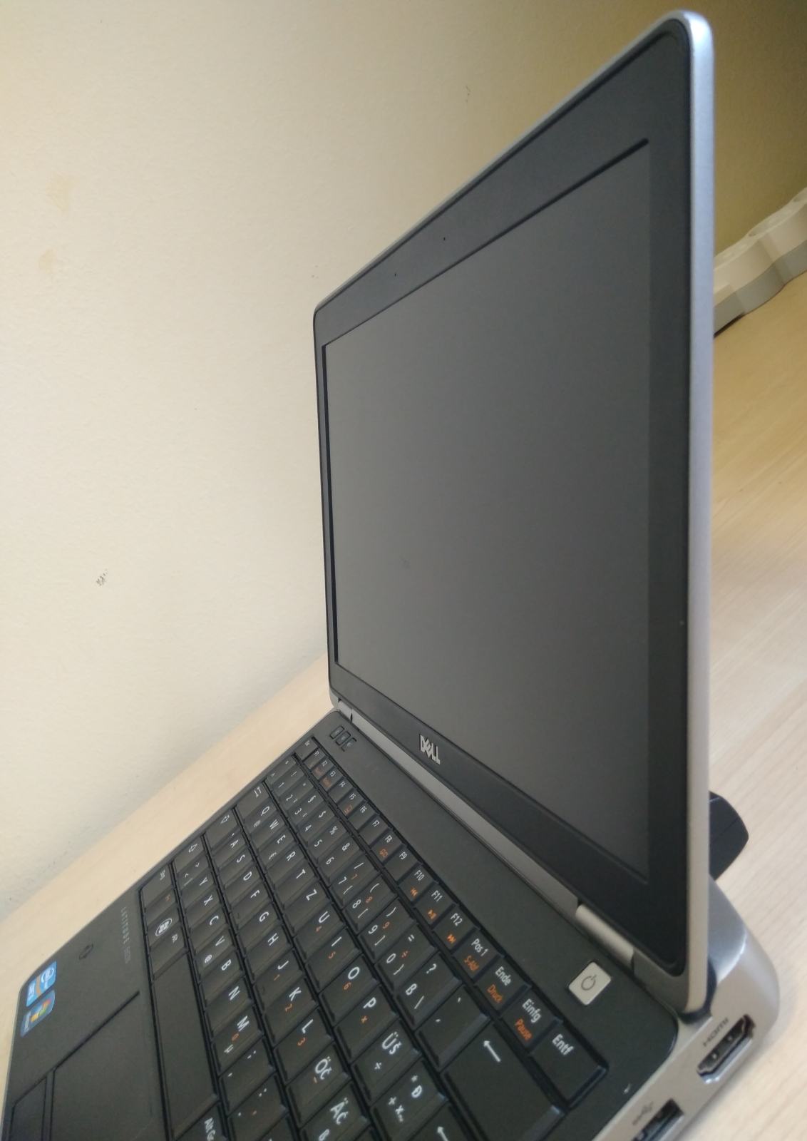 Dell Latitude E6230 - i5, 3GB DDR3, 120GB SSD