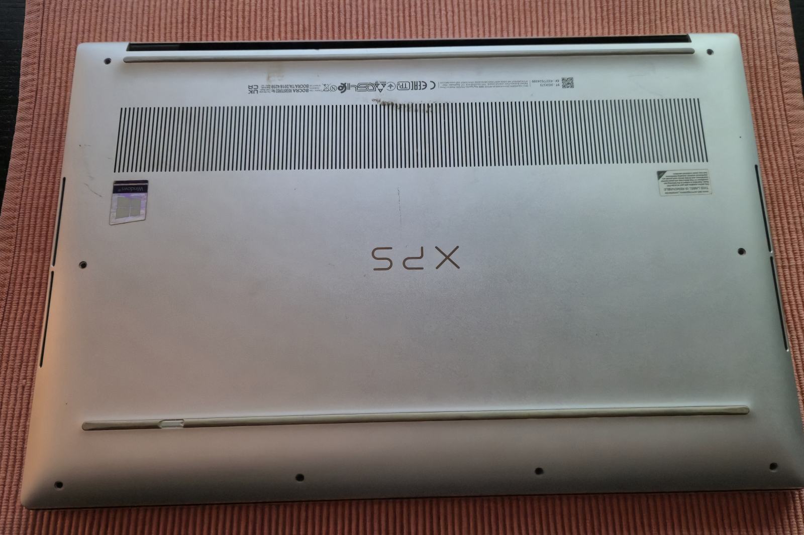 DELL XPS 15 9500 Dijelovi