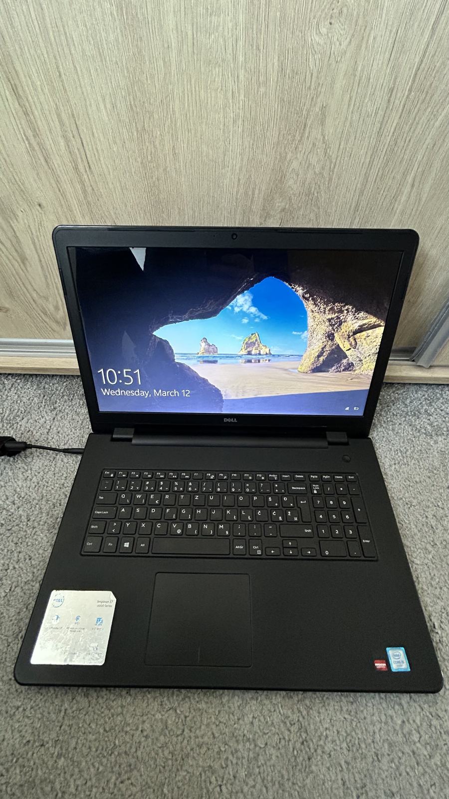 Laptop Dell Inspiron 5759 17.3” i5-6200U/8GB + SSD 256 gb