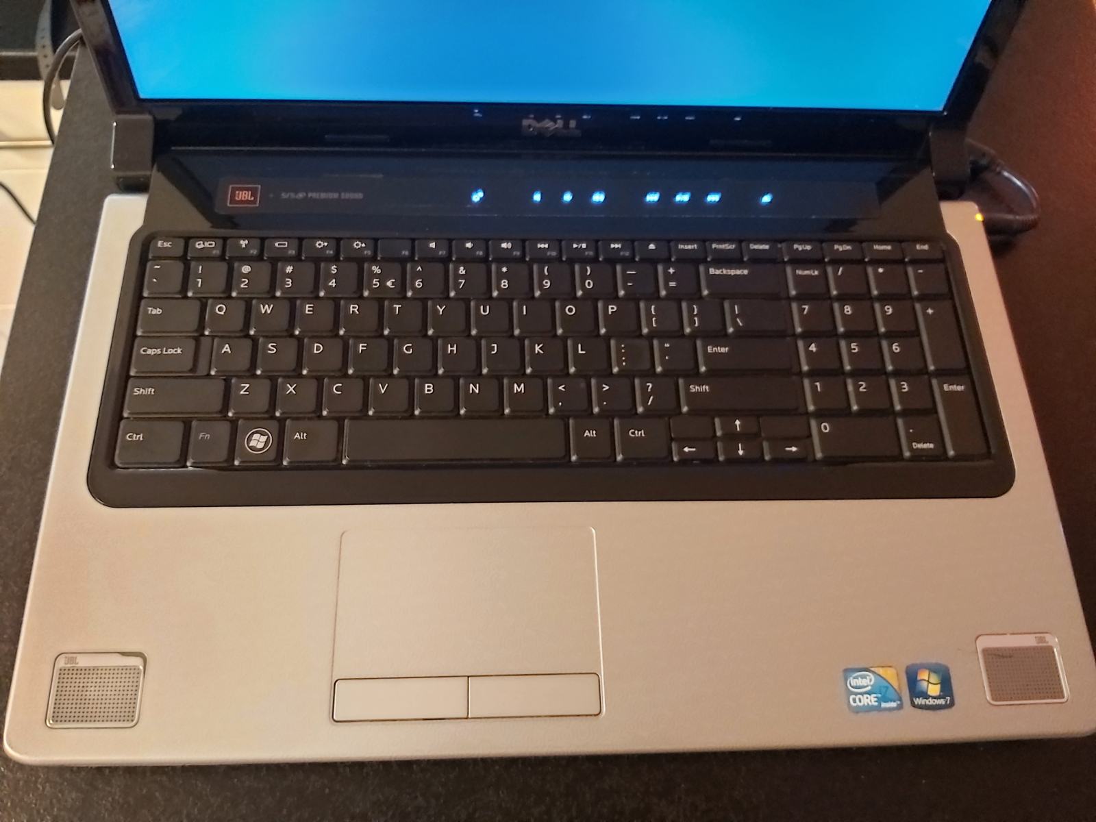 Dell Studio 1749 Laptop i7 320GB 4GB