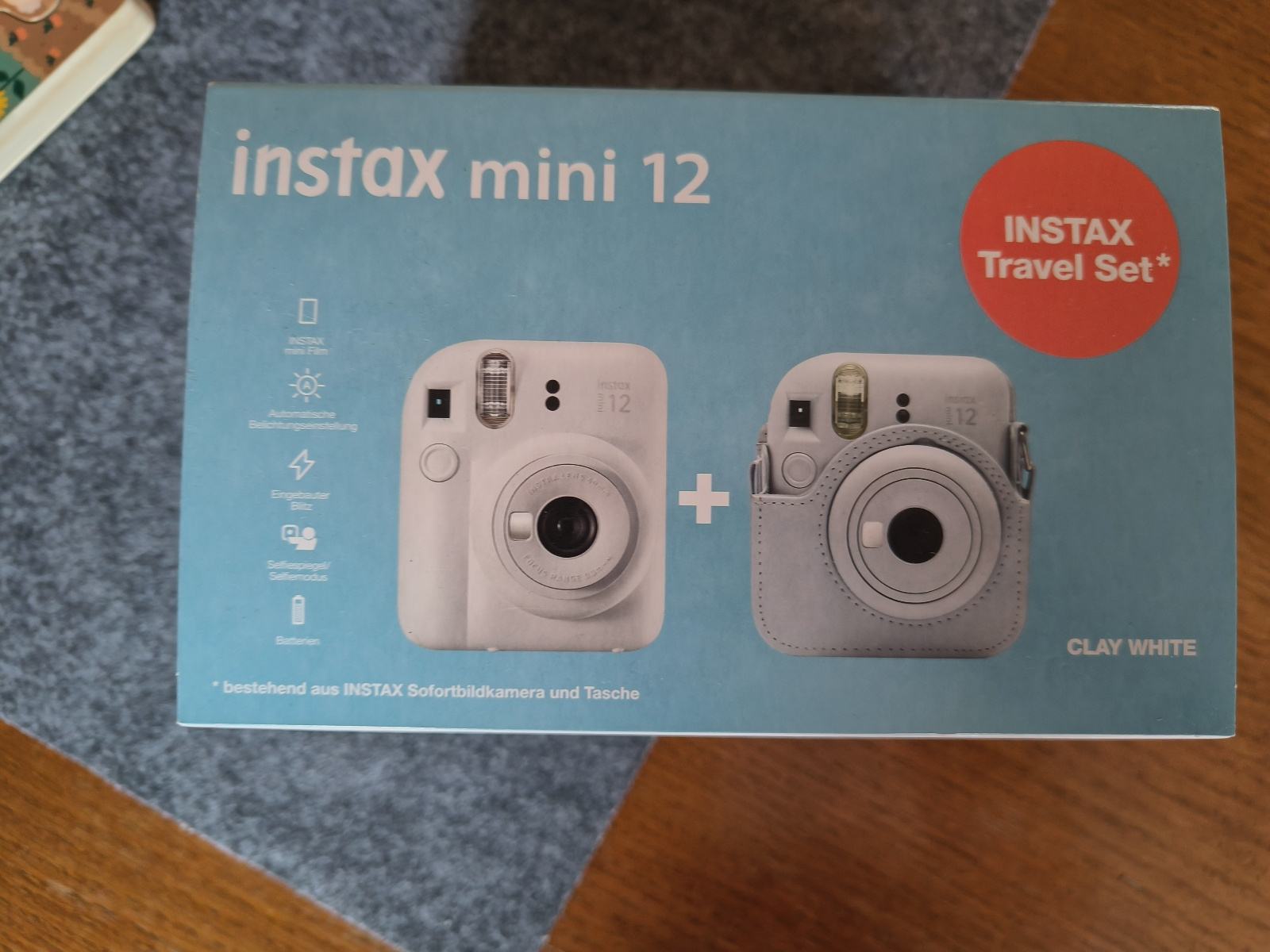 Instax Mini 12 travel set