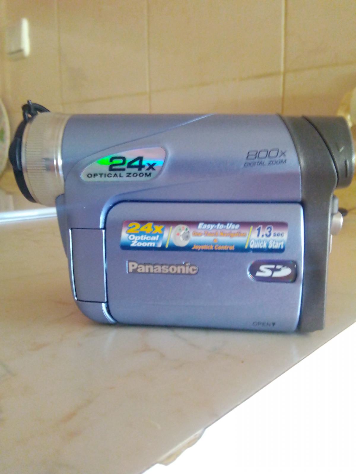 Panasonic mini DV kamera pv-gs19