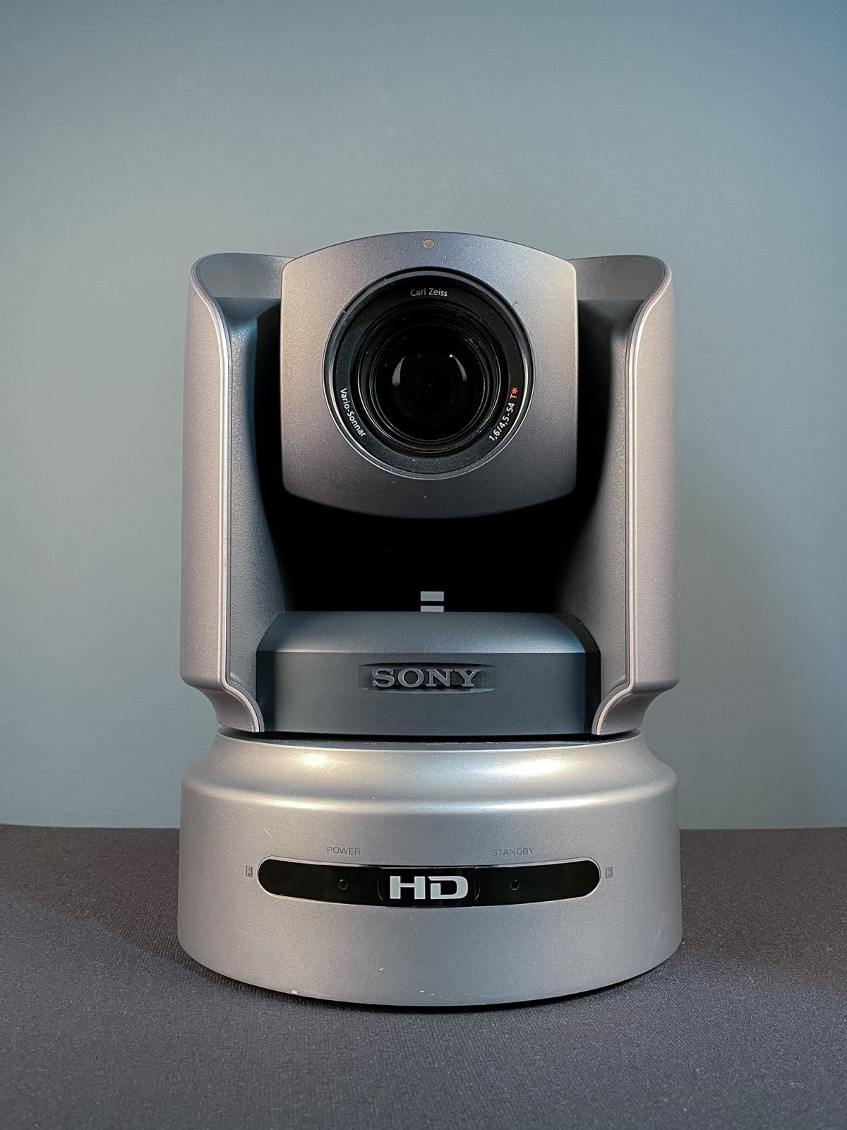 Sony BRC-H700 PTZ video kamera x2 (komplet sa upravljačem i koferom)