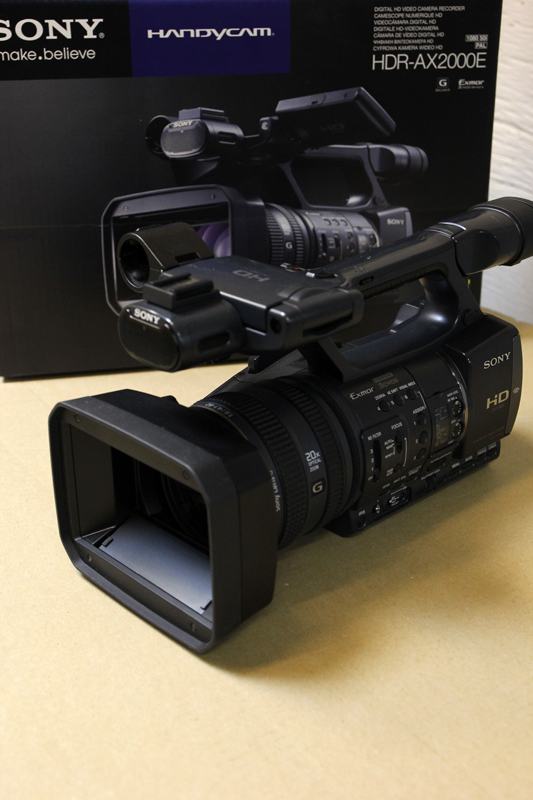 Sony HDR-AX2000E