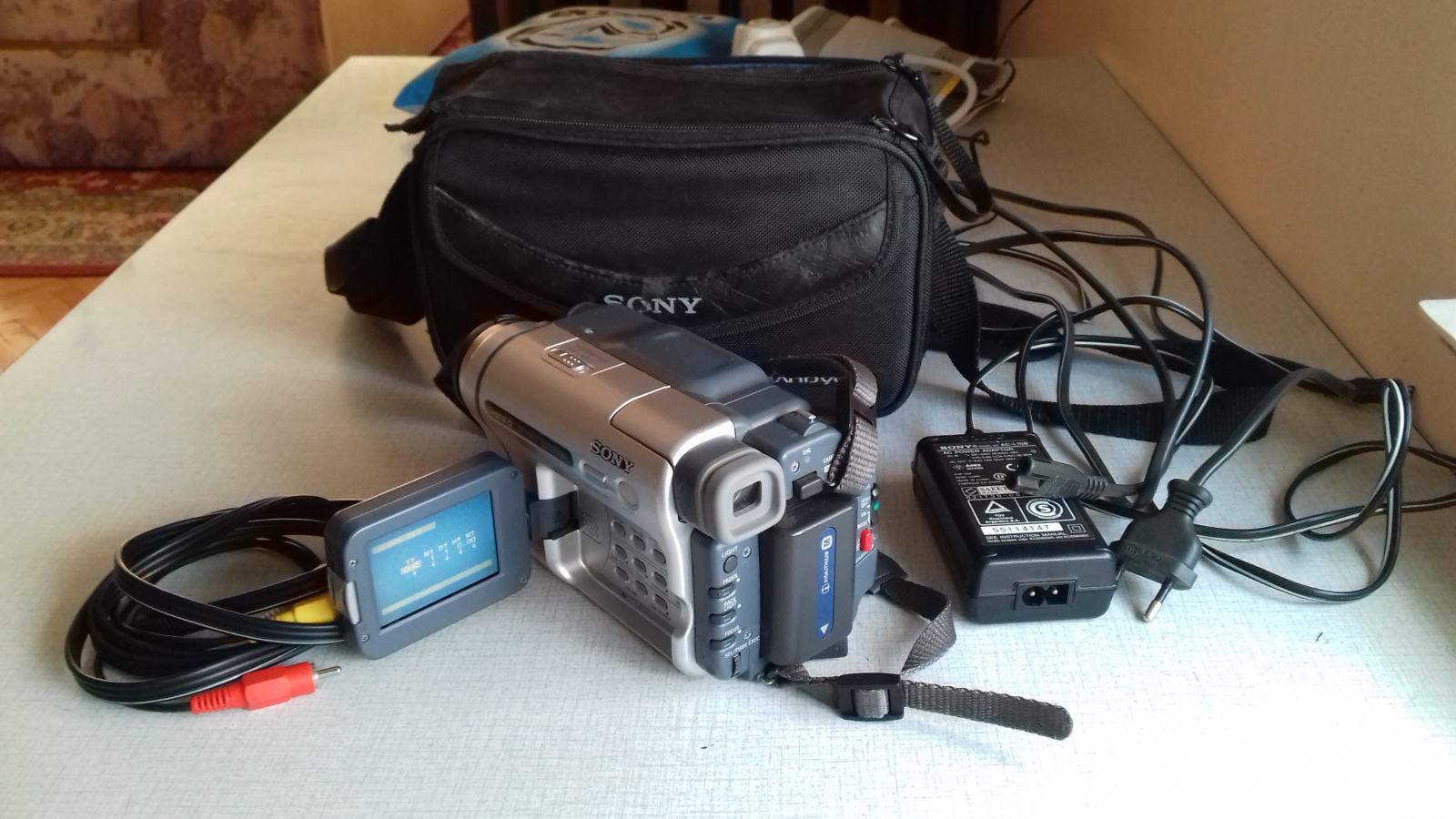 SONY video kamera DCR-TRV 265E