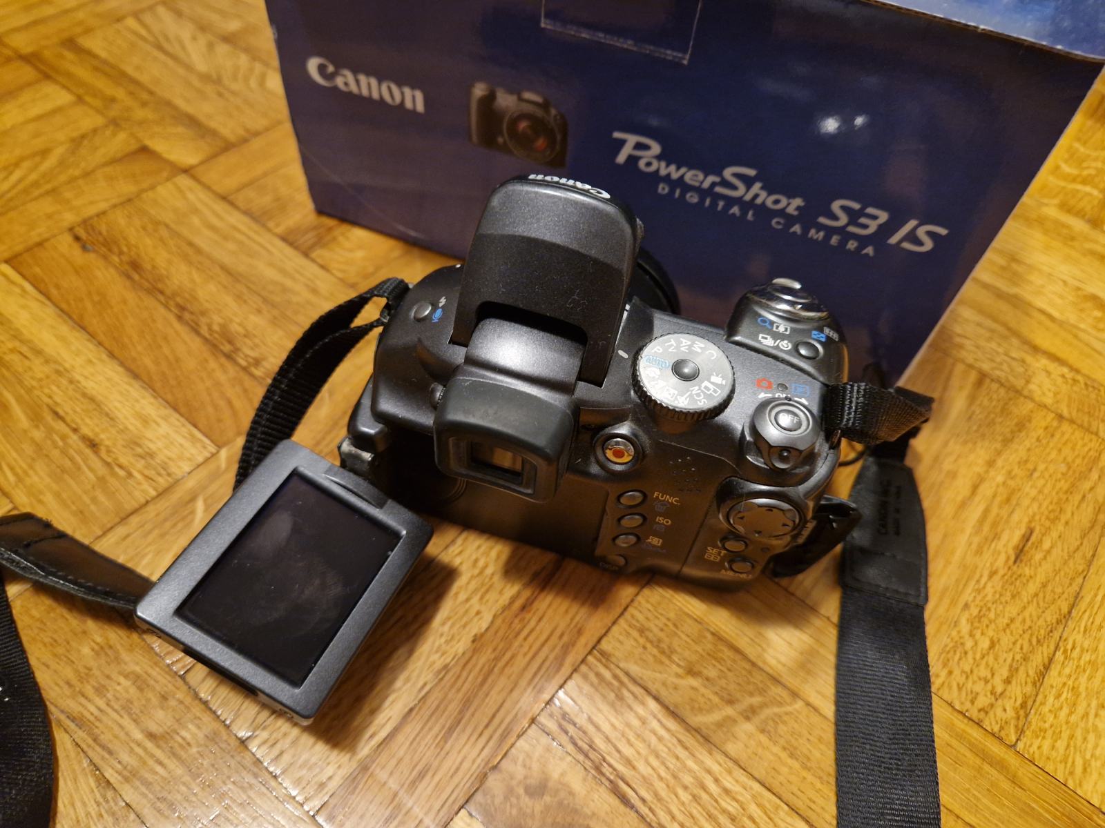 Canon PowerShot S3 IS