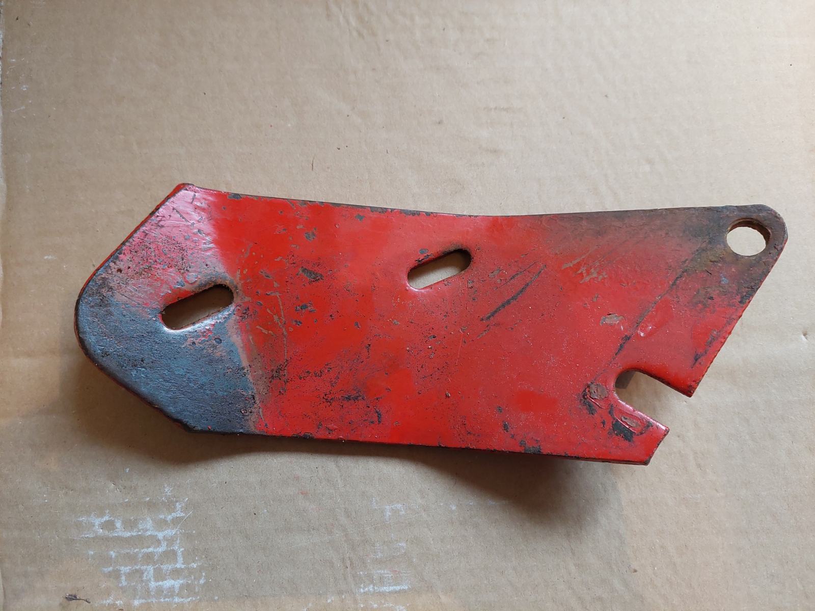 Nosač plastike plug IMT 755 756 757 752 610