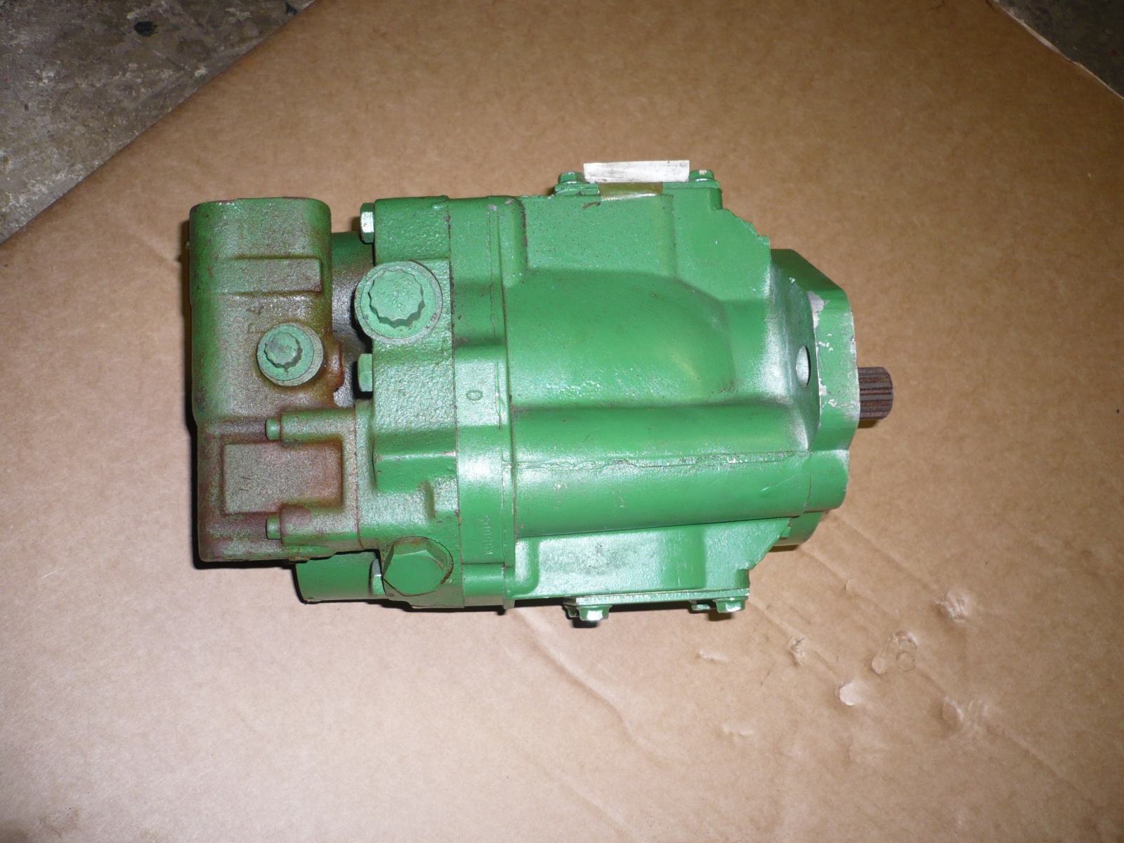 Hidraulična pumpa John deere