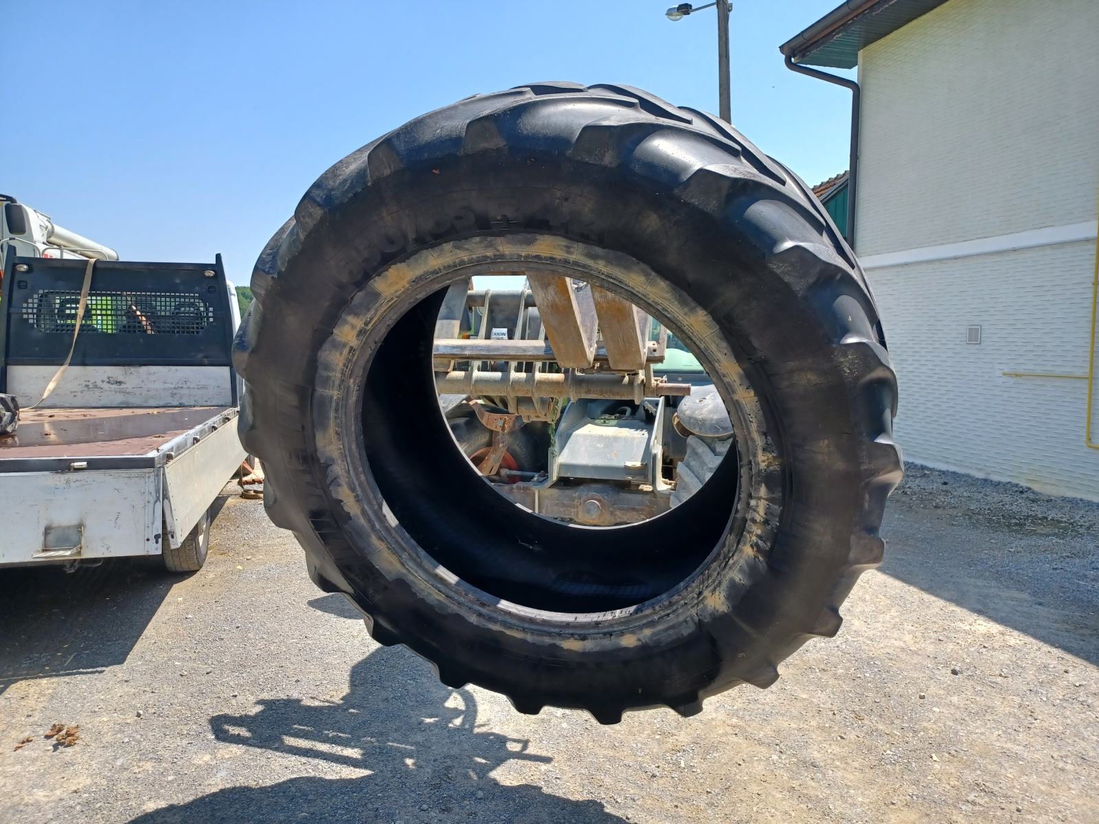 Guma 650/65r42 Michelin